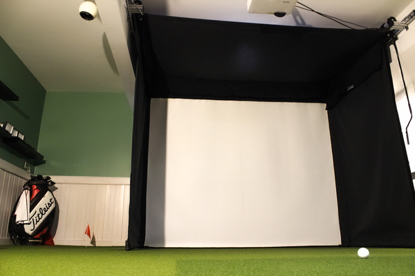 Retractable Golf Simulator Screens & Enclosures – Big Horn Golfer